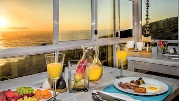 Pequeno-almoço completo diário incluído