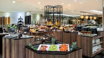 Pequeno-almoço tipo buffet diário (120000 IDR por pessoa)