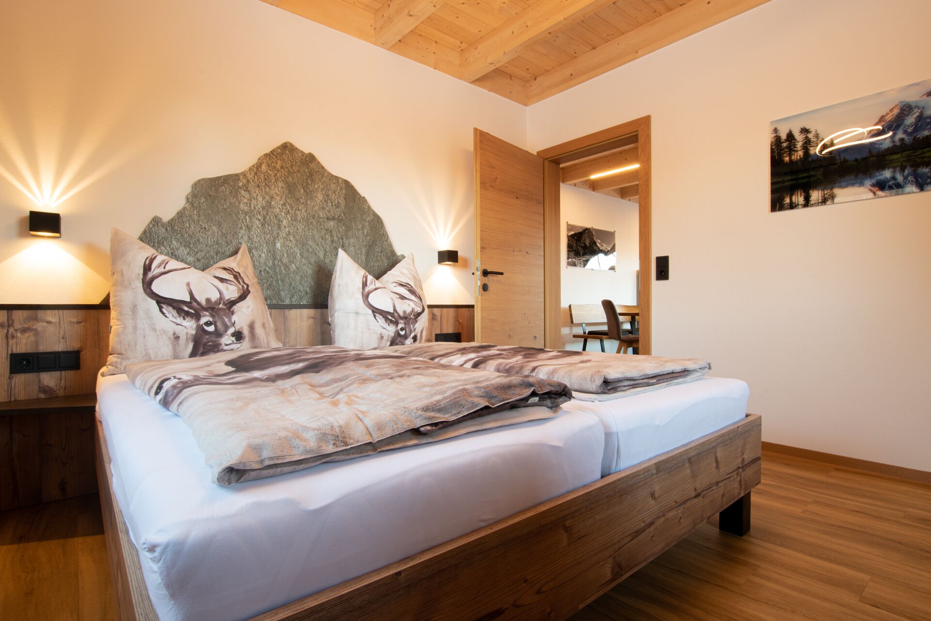 Chalé Familiar, 2 quartos, vista para a montanha | Secretária, berço de viagem, Wi-fi grátis, roupa de cama fornecida 
