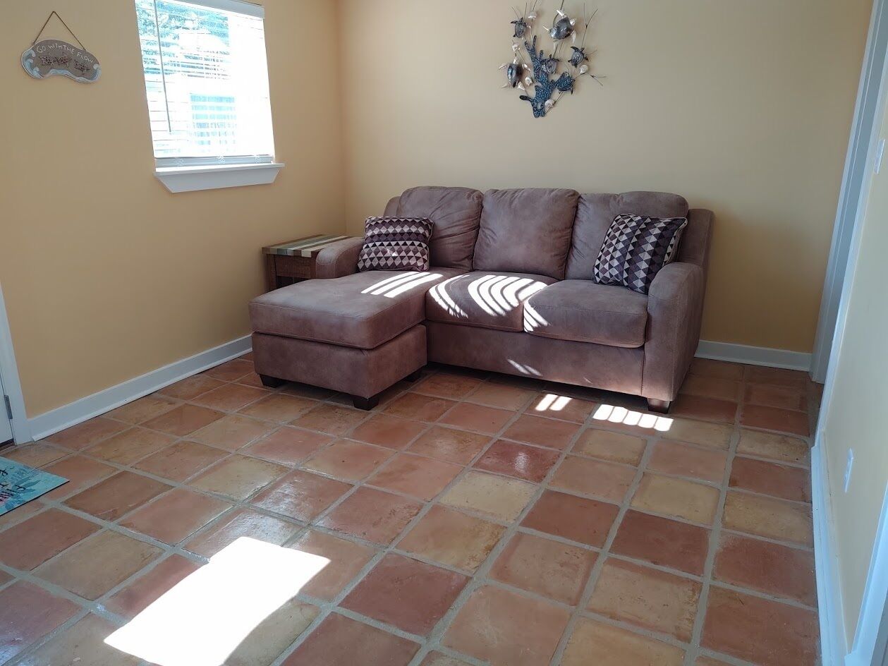 Pet Friendly Cottage-3 Blocks From Beach New Fenced Yard. - Port St. Joe, FL