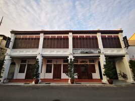 Fachada da propriedade