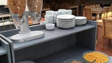 Pequeno-almoço tipo buffet diário incluído