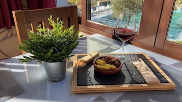 Comida e bebidas
