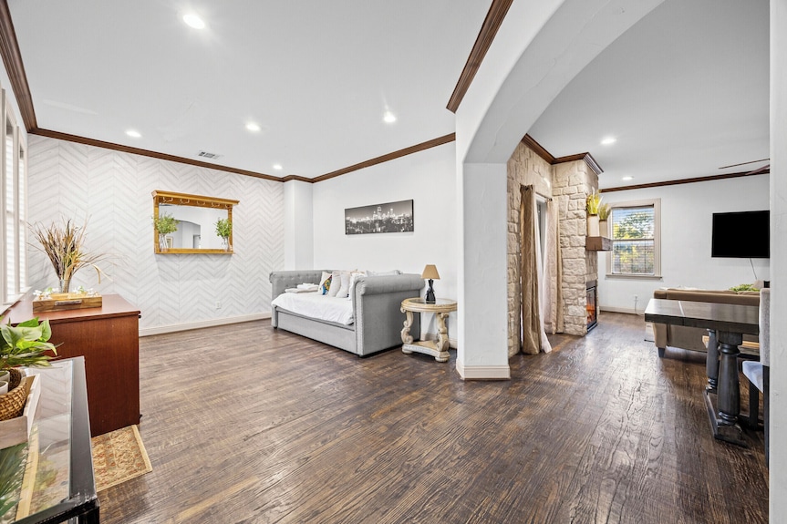 Amplio Complejo De 14 Habitaciones Y 2 Unidades En El Centro De Dallas Jueves / Domingo Gratis Este Fin De Semana. - Dallas