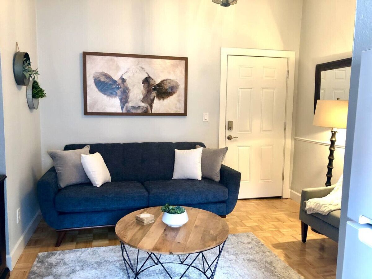 Overlooking Downtown Dunedin Two Bedroom Apartment - Dunedin, FL