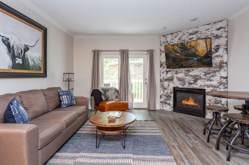 New Luxe Condo/next To Dollywood/prime Location - The Butterfly, Pigeon Forge