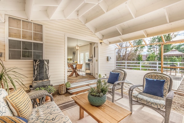Tara Vineyards Estate Cottage On 5 Acres - Temecula, CA
