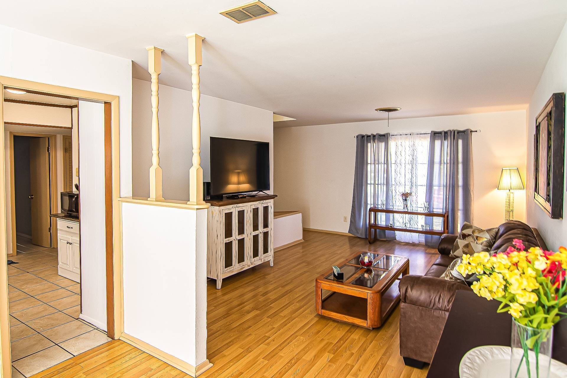 Perfect Family Getaway-mins To Will Rogers Coliseum & Stockyards - Quiet Neighborhood - Free Parking - Fort Worth, TX