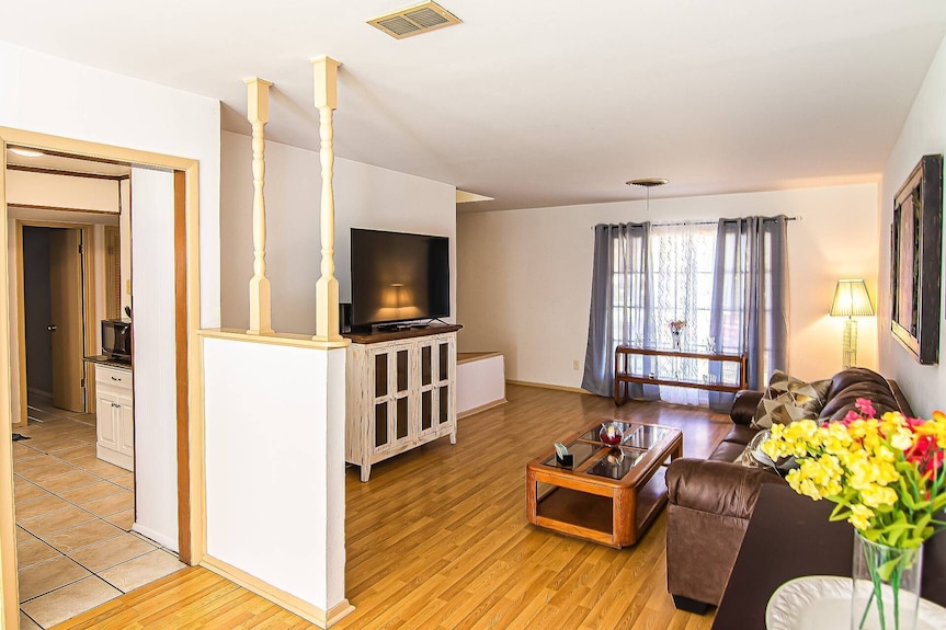 Perfect Family Getaway-mins To Will Rogers Coliseum & Stockyards - Quiet Neighborhood - Free Parking - Fort Worth, TX