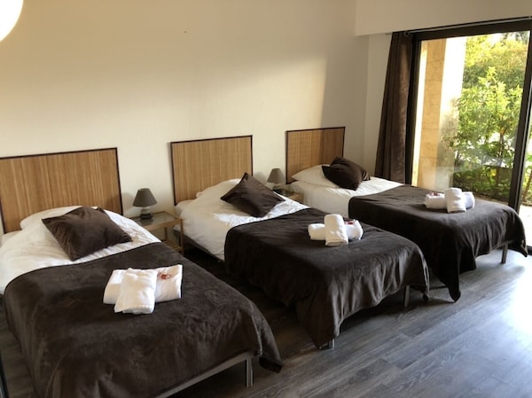 Parte Superior De La Villa Con Vistas Al Mar 4 Dormitorios 12 Personas Piscina Niza Mont Boron - Carros