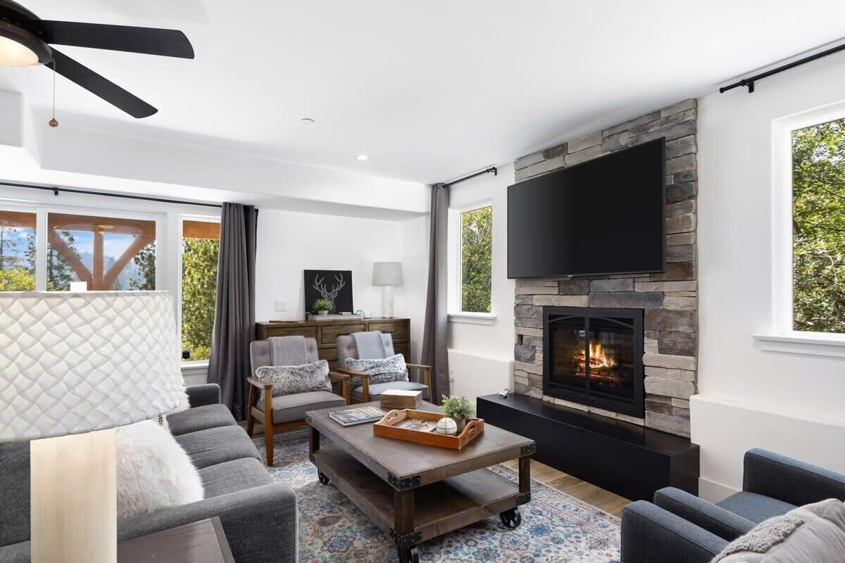 New Home 2 Mstrs, Ac, Ev Chgr, Pool Table, Lake Rights - Lake Arrowhead, CA