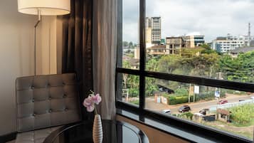 1 quarto, roupas de cama premium, frigobar, cofres nos quartos