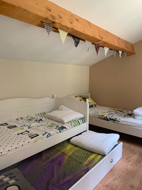 En Provence, Lieu Naturel Et Paisible. Piscine En Juillet/aout/septembre - Trets