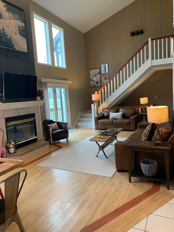 Peek N 'Peak Resort, Ski-in \/ Ski-out, Clymer Ny - Lake Erie, PA