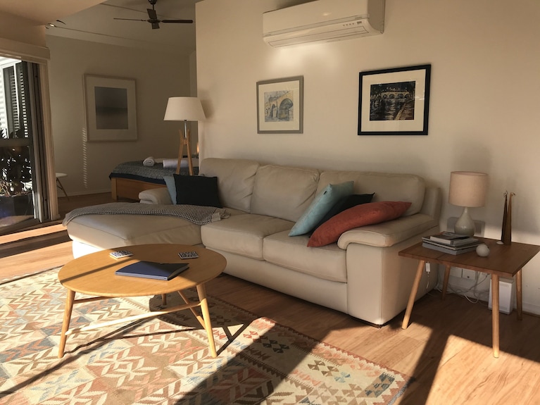 Private, Sunny, Waterfront Retreat - Bay Of Fires - Tasmania