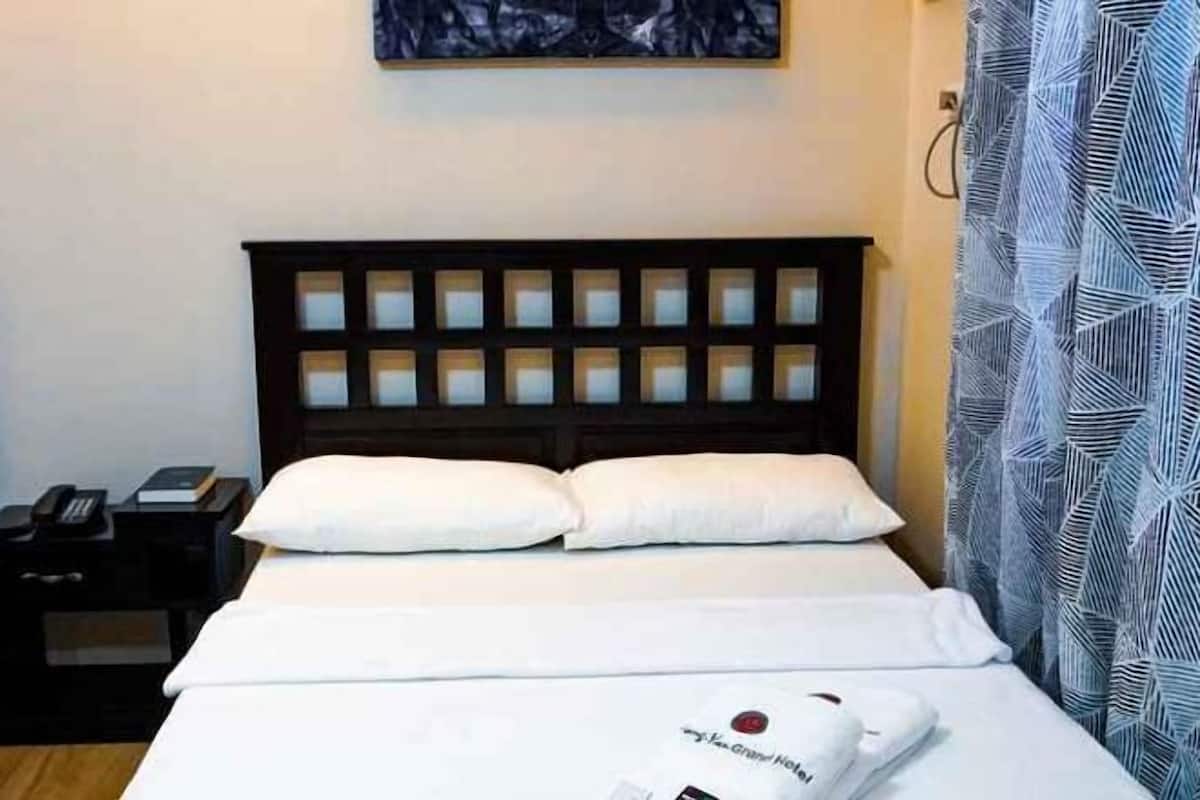 Wi-fi grátis, roupa de cama fornecida