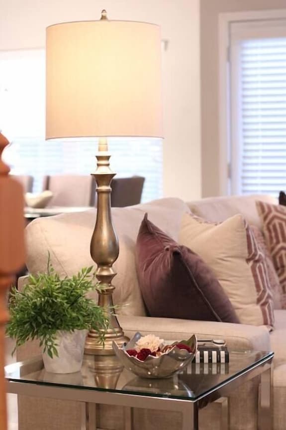 Lake-front View Home W/ Open Deck & 2 King Beds - Lake Spivey, GA