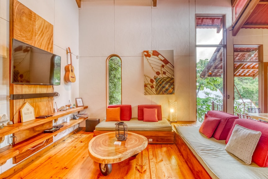 Casa úNica Y Mágica Con áRea Social Con Barbacoa Privada Y Rodeada De Naturaleza. - Monteverde