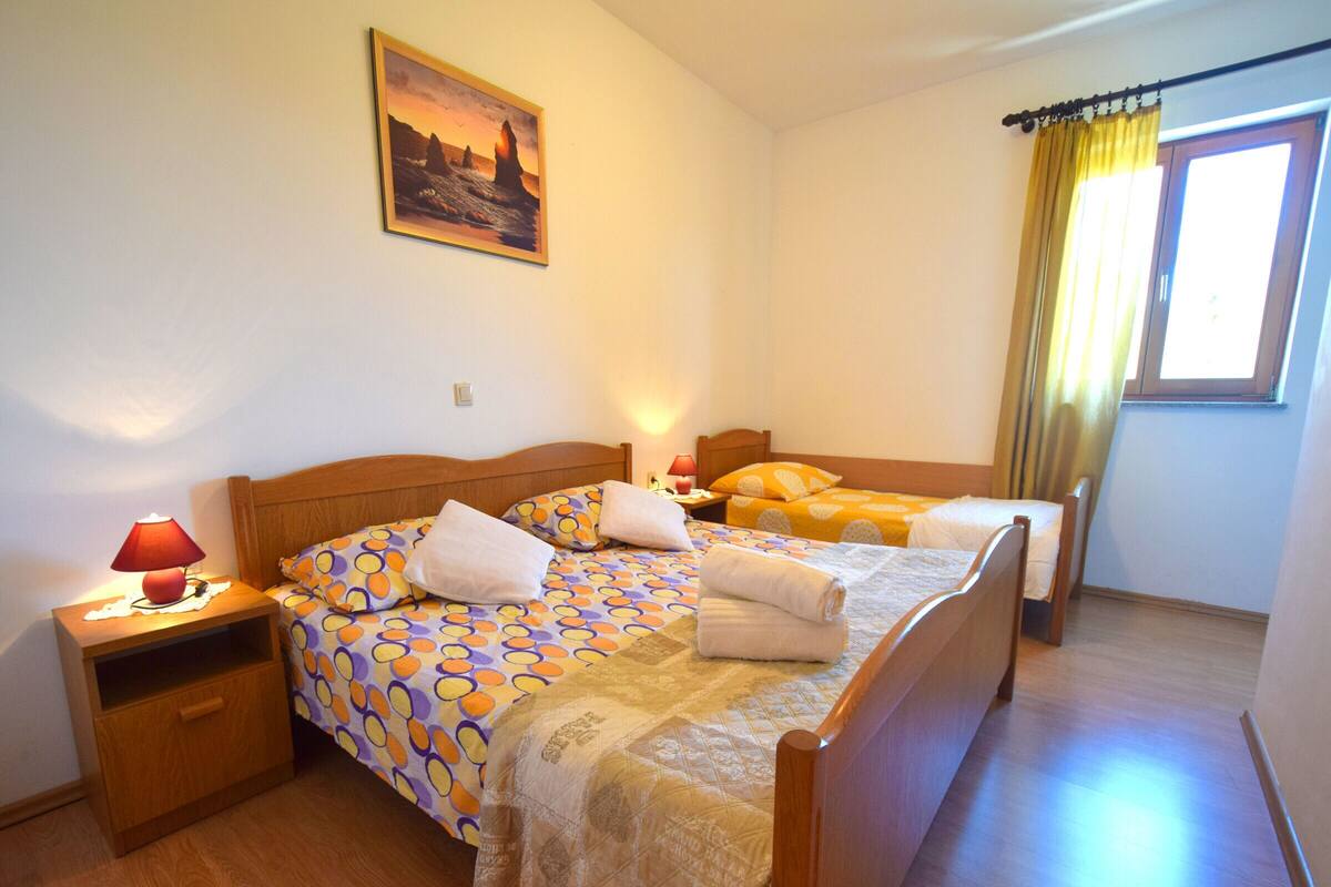 Apartamento, 1 quarto (357 – manji) | Secretária, Wi-fi grátis, roupa de cama fornecida