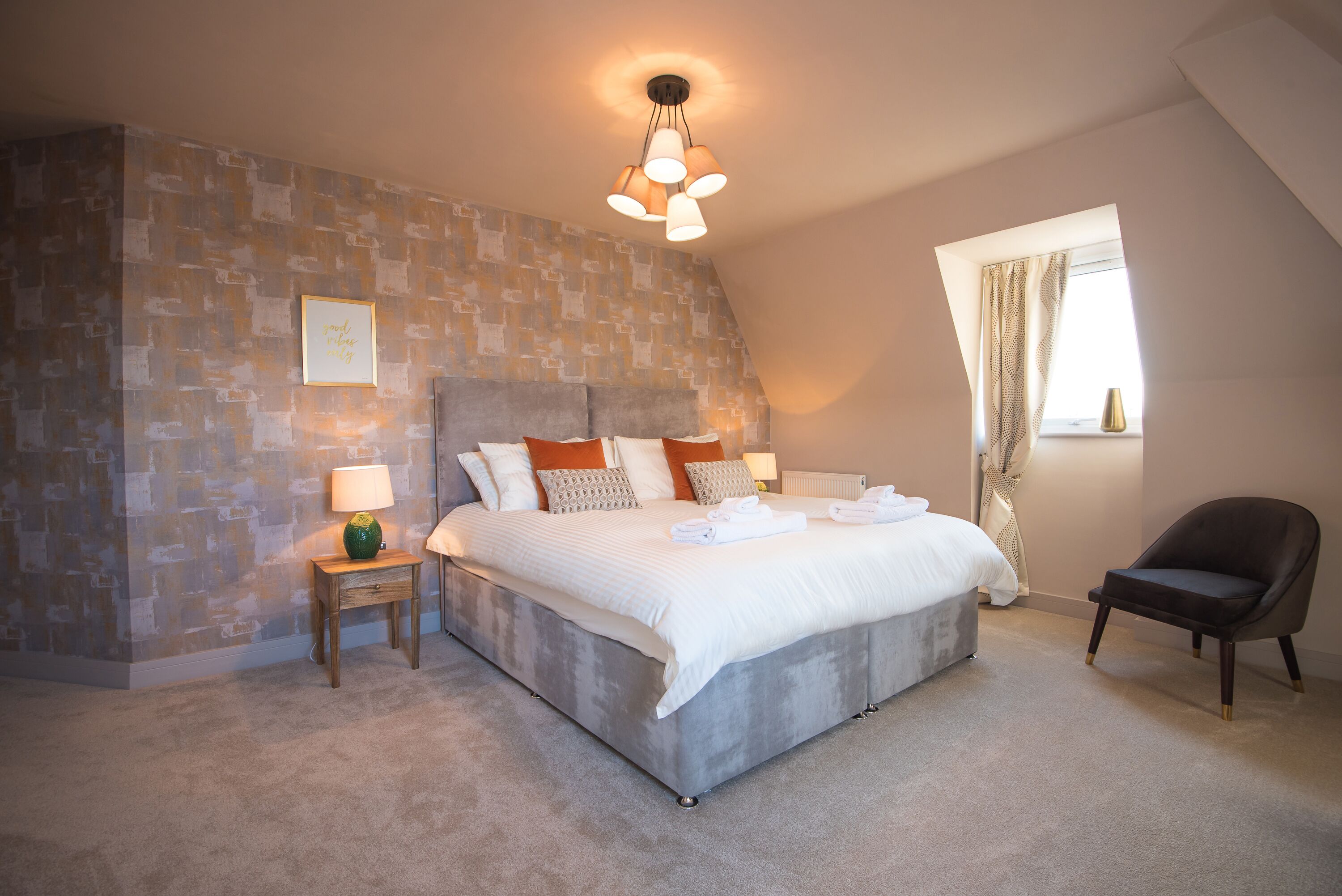 Apartamento, 2 quartos | 2 quartos, ferros/tábuas de passar roupa, Wi-Fi de cortesia