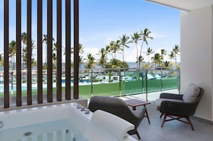 Suite Premium, banheira de hidromassagem grande, junto ao mar | Vista do quarto