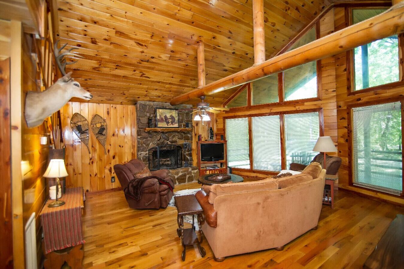 Front Porch Lodge- Broken Bow/hochatown- 3bd - Oklahoma
