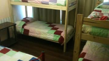 1 quarto, ferro/tábua de engomar, Wi-fi grátis, roupa de cama fornecida