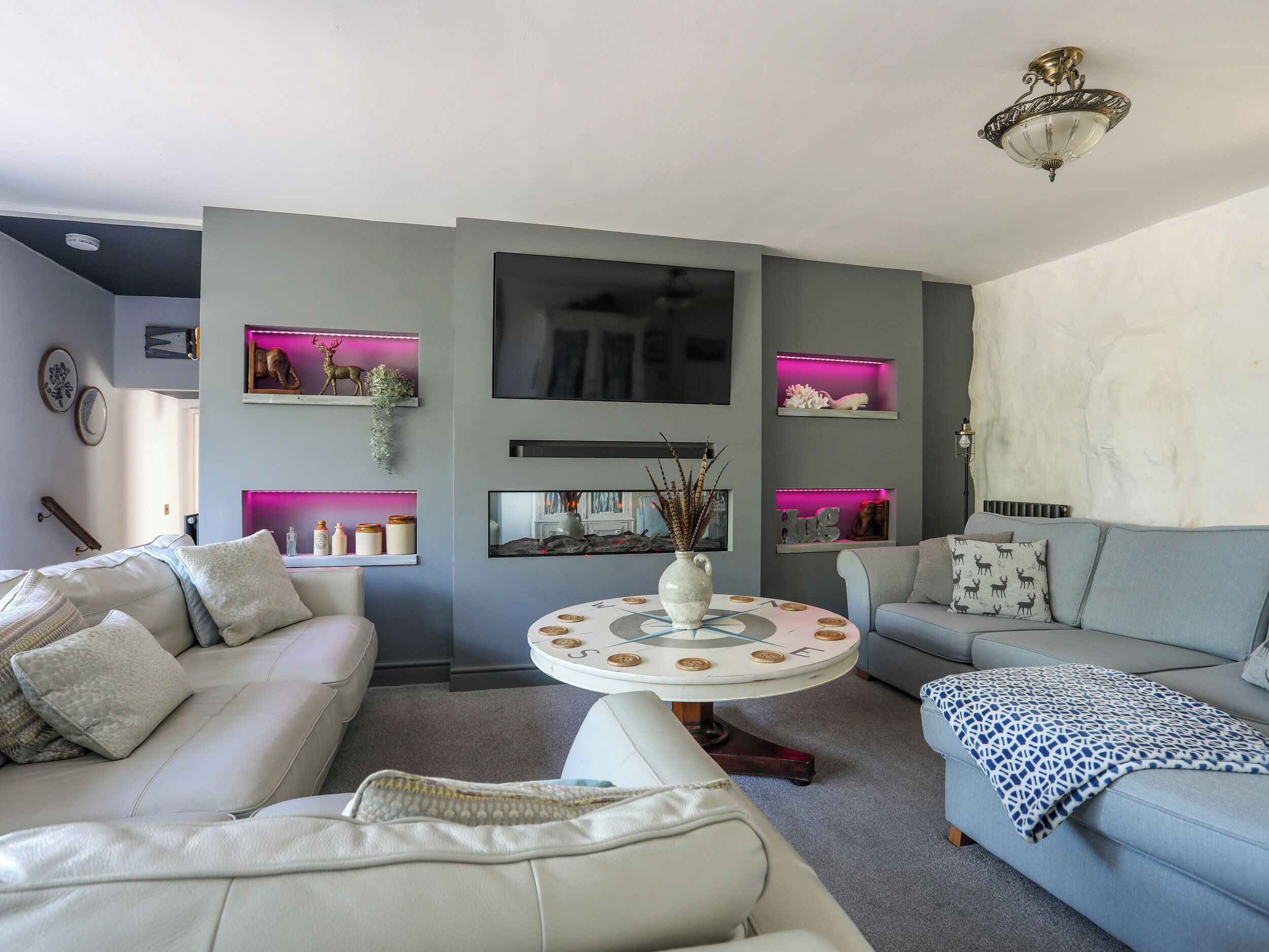 Casa de Campo | Sala de estar | Televisor, leitor de DVD 