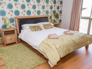 Casa de campo | 3 quartos, individualmente decorados, individualmente mobiliados