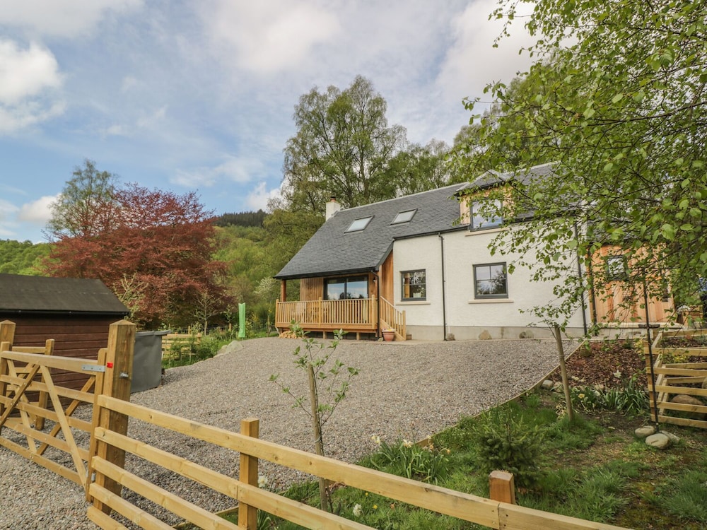 Fois House - Loch Lomond