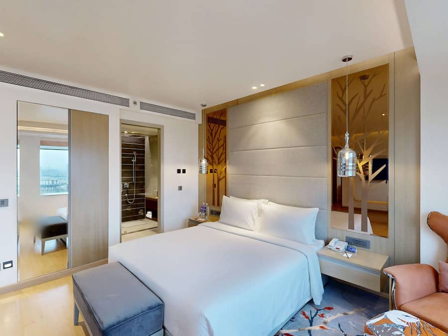 Suite Clássica | Minibar, cofre no quarto, secretária