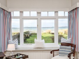 Casa de Campo | 2 quartos, com decoração personalizada, com mobília individualizada 