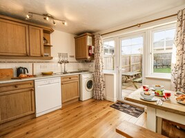 Casa de campo | Cozinha privada | Cooktop, lava-louças, cadeirão de bebê