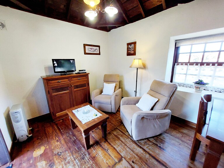 Vistas De Ensueño, Tranquilidad Y Desconexión En Villa De Garafía, La Palma - La Palma, España