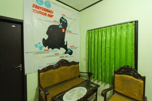 Área de estar no saguão