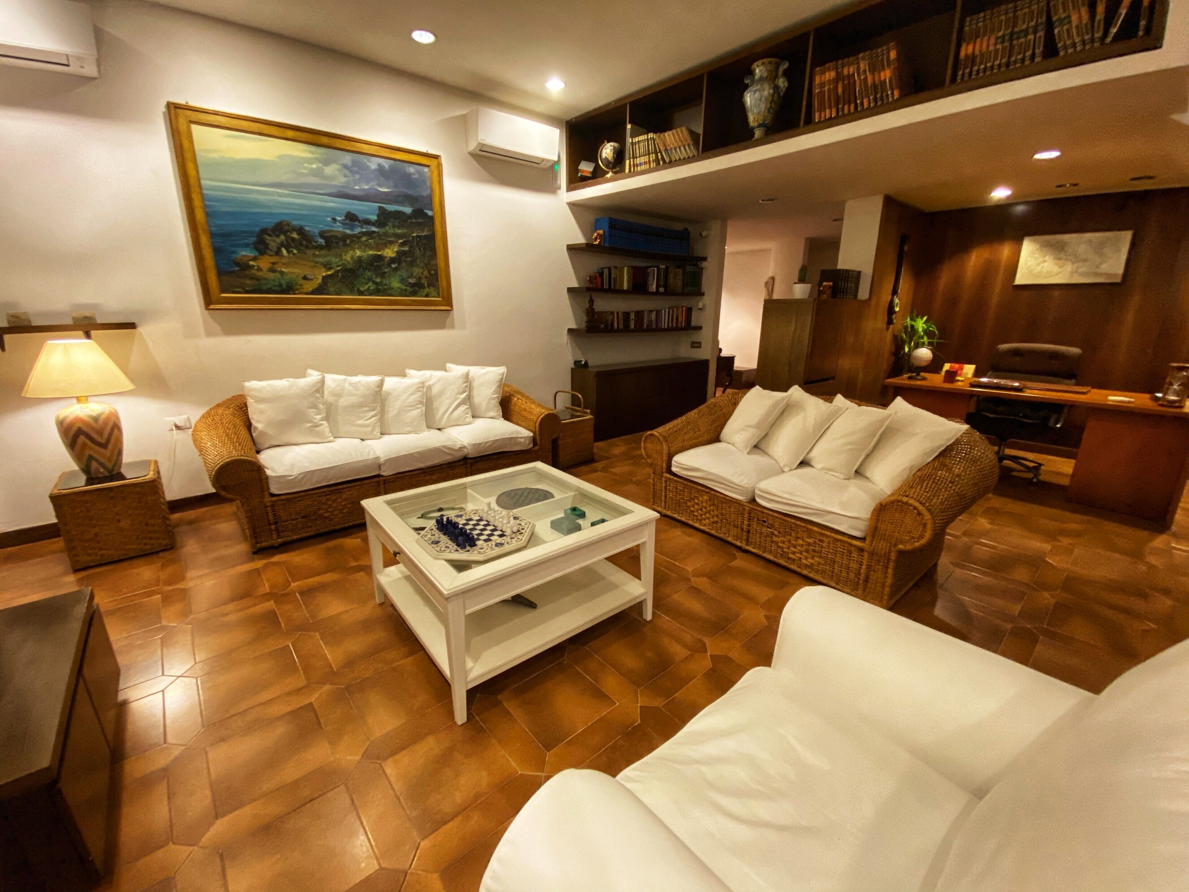 Italian Villa By The Beach Near Rome - Anzio