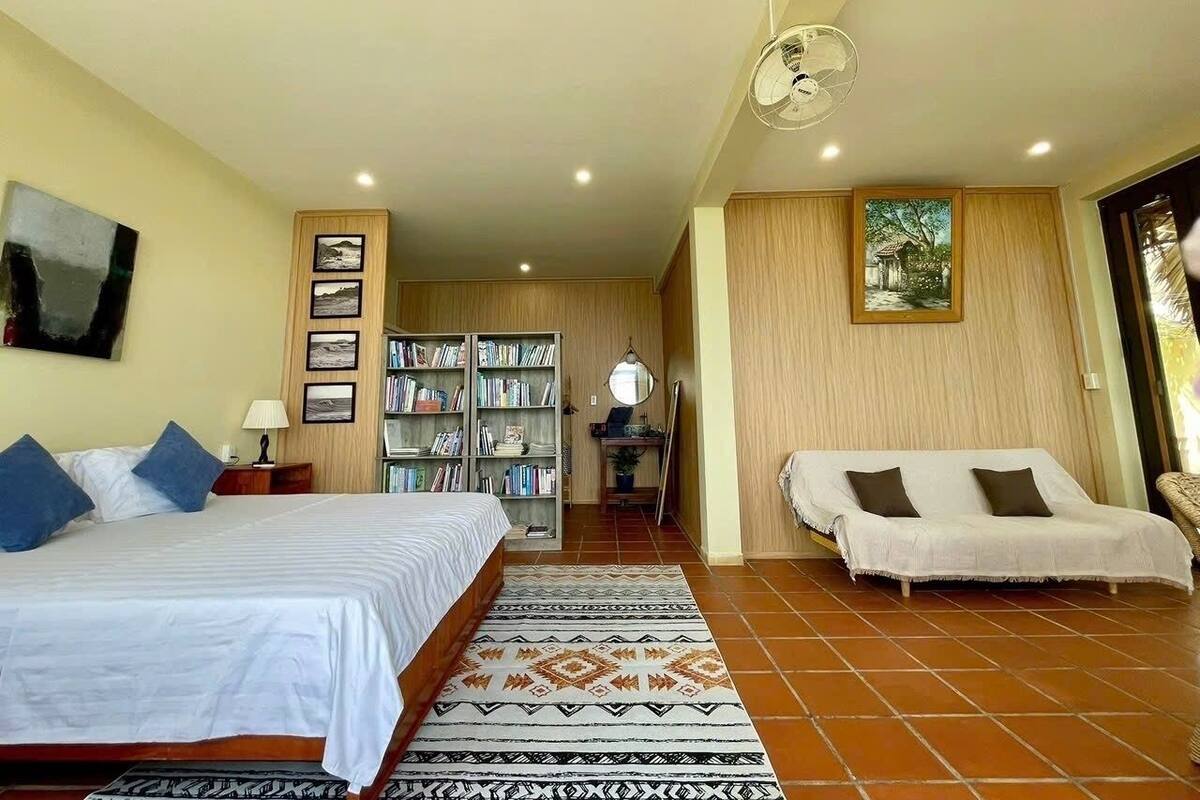 Quarto Triplo Clássico | Wi-fi grátis, roupa de cama fornecida