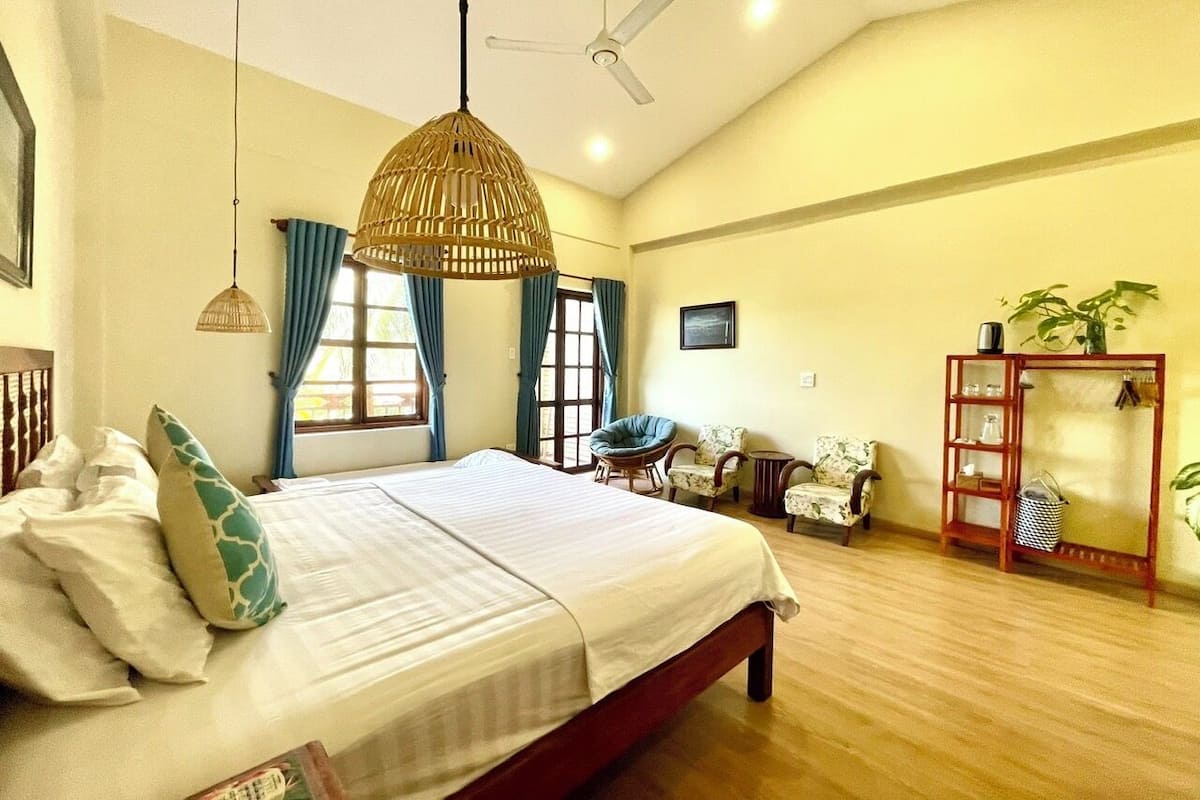 Quarto Triplo, vista para o mar | Wi-fi grátis, roupa de cama fornecida