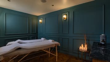 Sala(s) para tratamentos a casais, massagens de pedras quentes