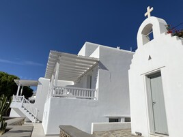 Fachada da propriedade