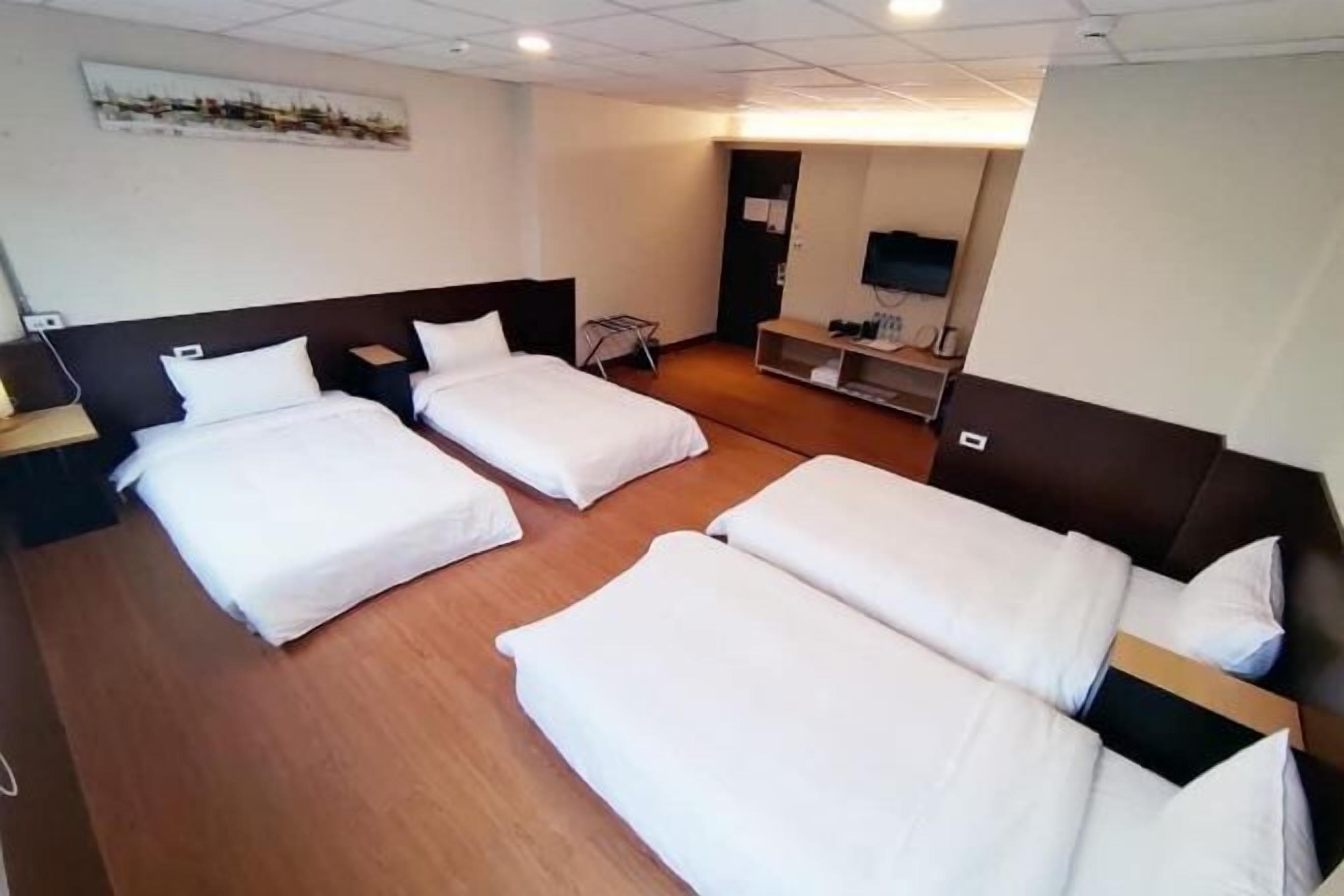 Cortinas/cortinados opacos, Wi-fi grátis, roupa de cama fornecida 