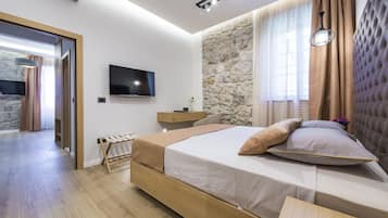 1 quarto, escrivaninha, Wi-Fi de cortesia, roupa de cama