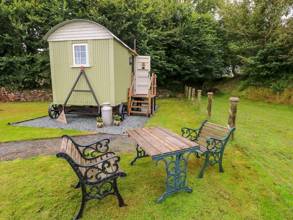 Shepherds Hut - The Crook - Wales