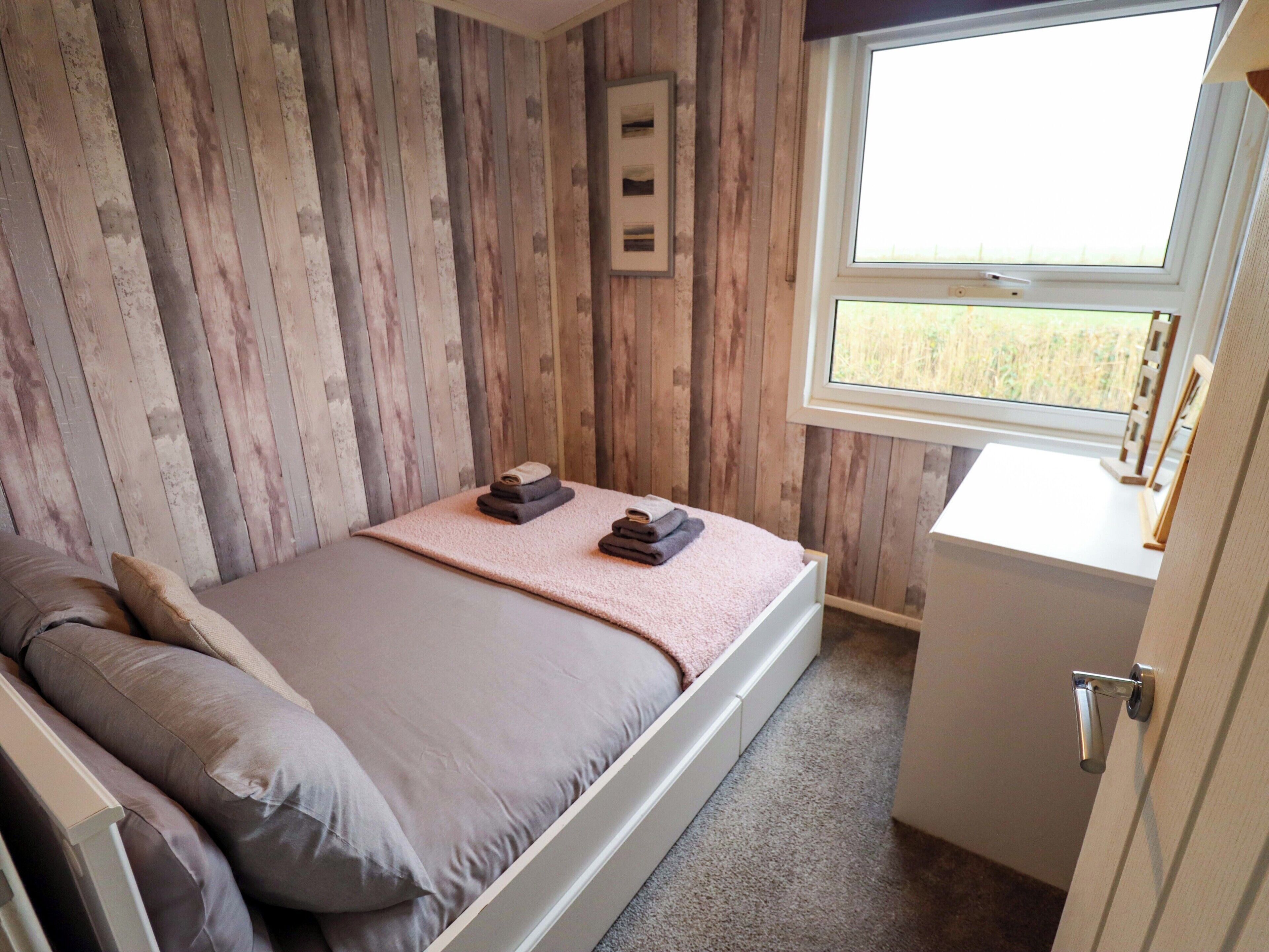 3 quartos, com decoração personalizada, com mobília individualizada 