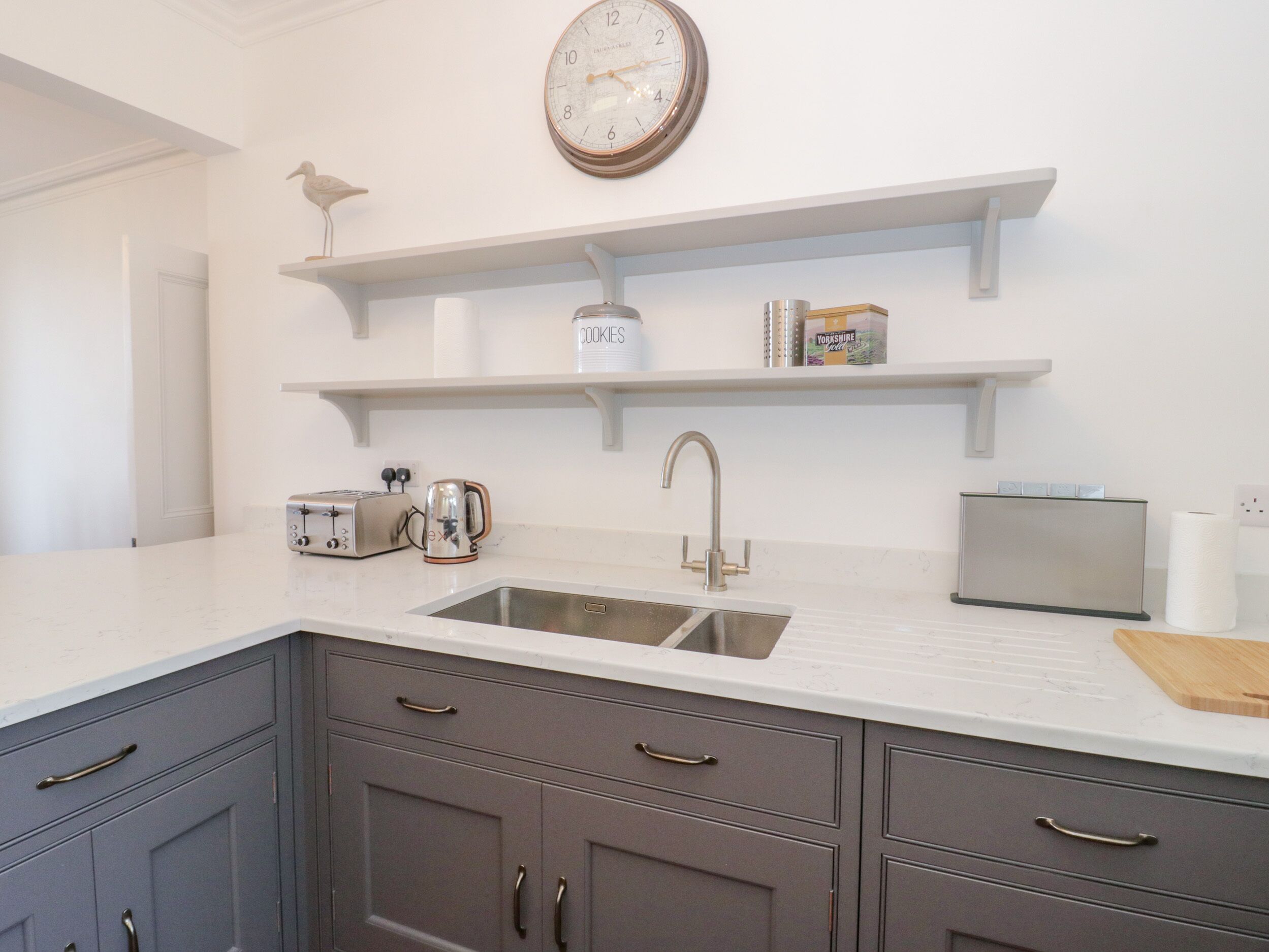 Casa de Campo | Cozinha privada | Um frigorífico, uma placa de cozinha, uma máquina de lavar louça 
