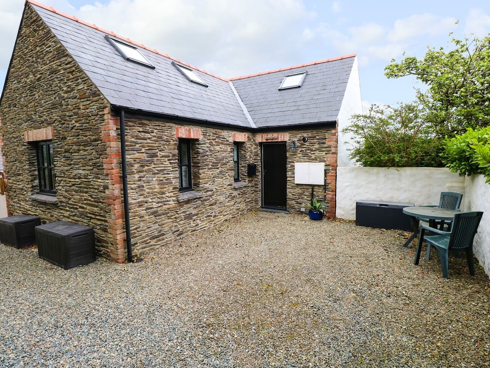 The Old Stables - Fishguard
