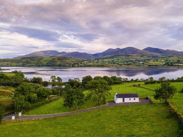 Lough Island Reavy Cottage - County Down