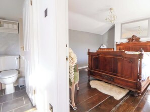 Casa de Campo | Casa de banho | Um polibã 