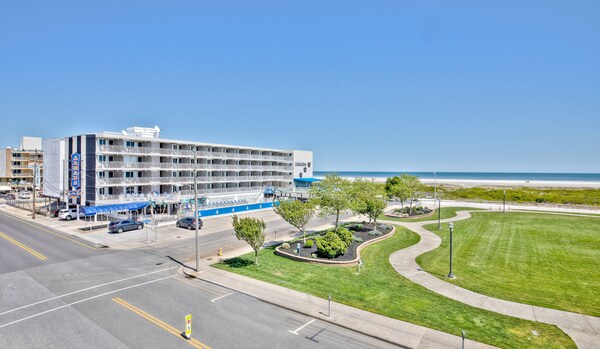 Armada By-the-sea - Wildwood Crest, NJ