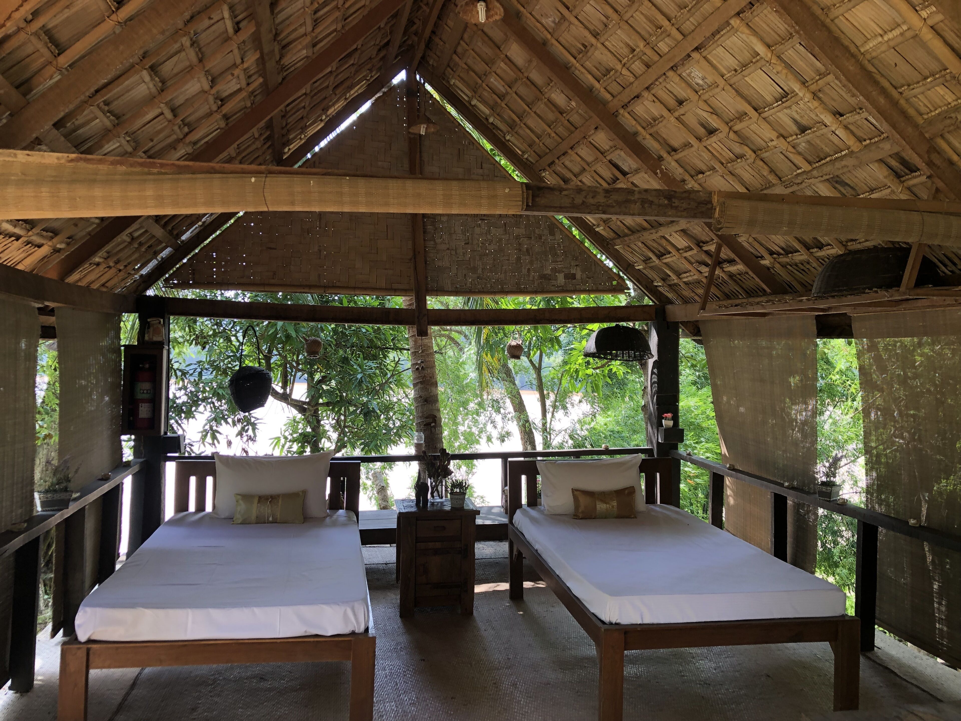 Massagens musculares profundas, massagens tailandesas 